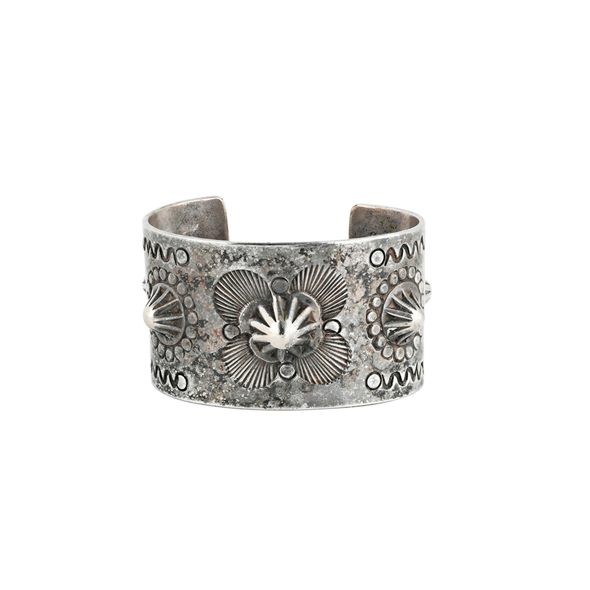 Vintage Navajo Pinnacle Cuff | Repousse Artistry at Peyote Bird